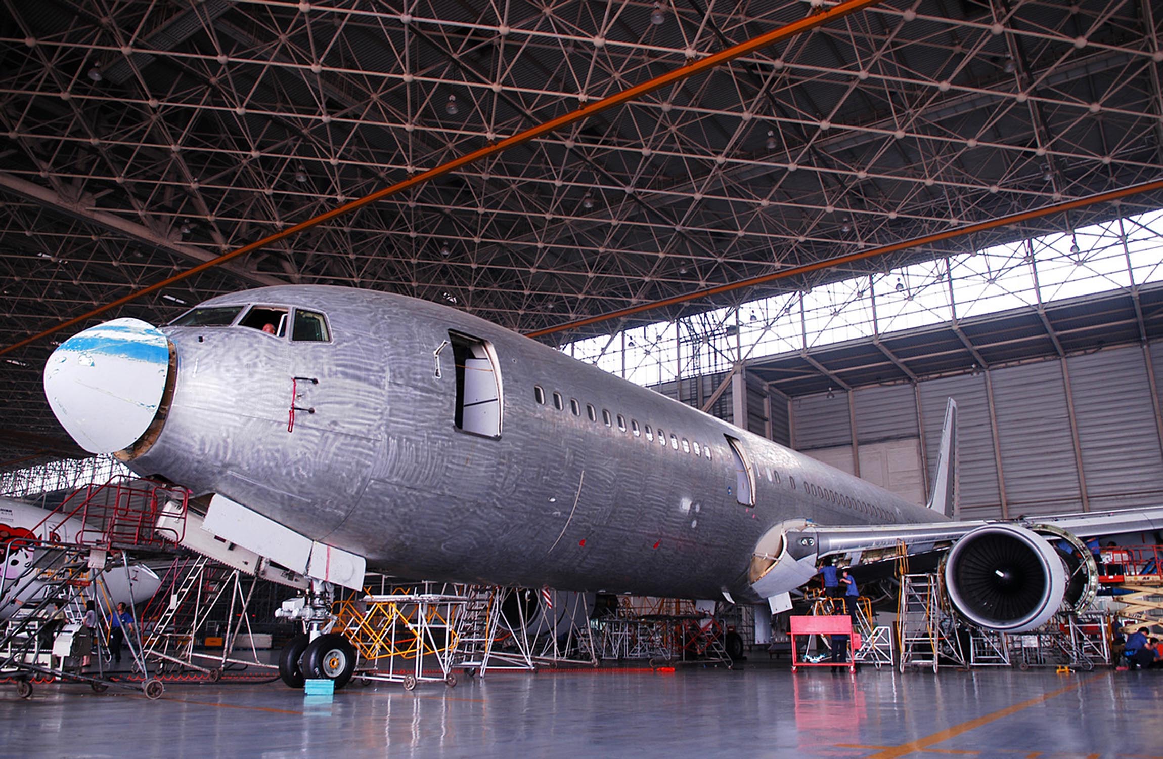 Aerospace Paint and Coating Removal – Maxi-Blast