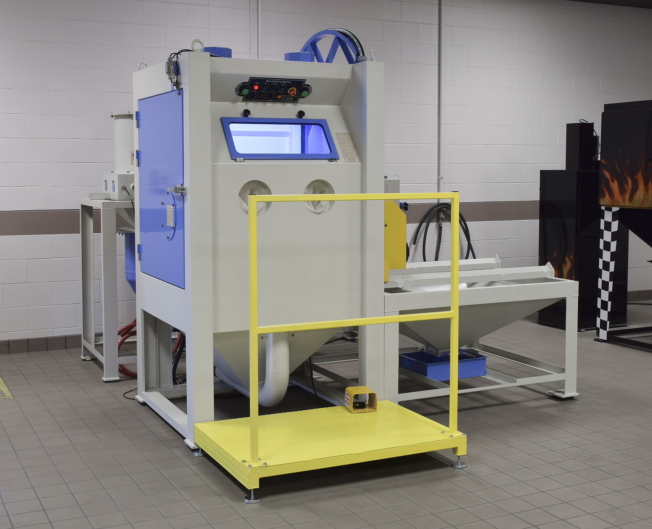 Pressure Blast Mold Cleaning Systems – Maxi-Blast